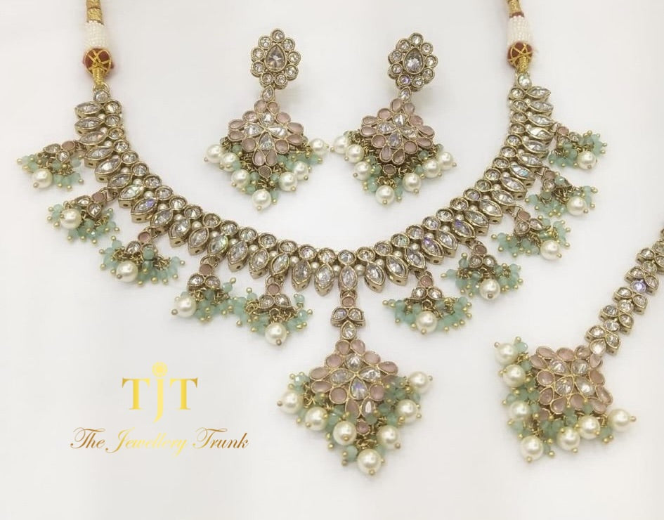 Kira Sage & Pink – TheJewelleryTrunk