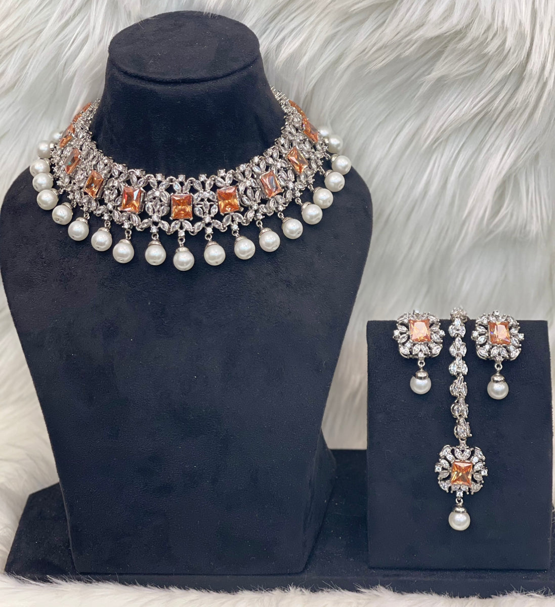 Ansa Silver and Champagne – TheJewelleryTrunk